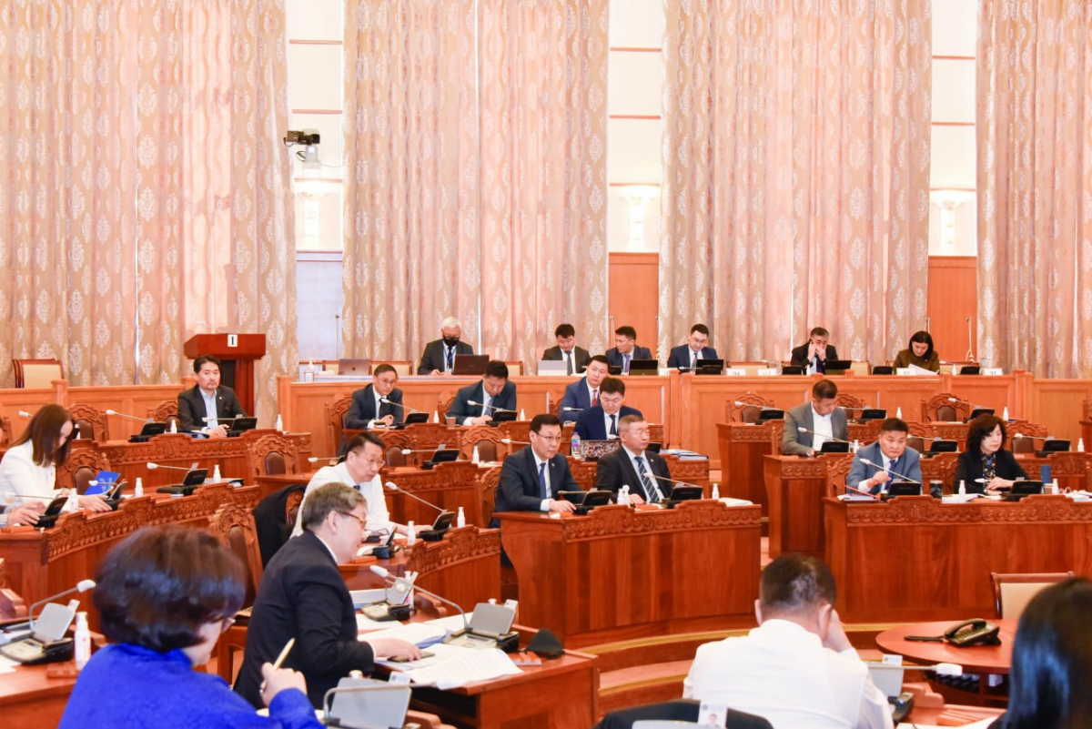 Хөрөнгө оруулалтын тухай хуулийн төслийг хэлэлцэх эсэхийг ирэх долоо